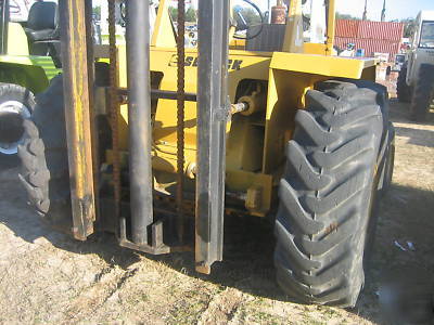 Sellick 8000# rough terrain forklift gas powered