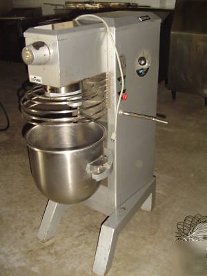 Univex 30 qt. 30QT. mixer SRM30 bowl, whip, hook...